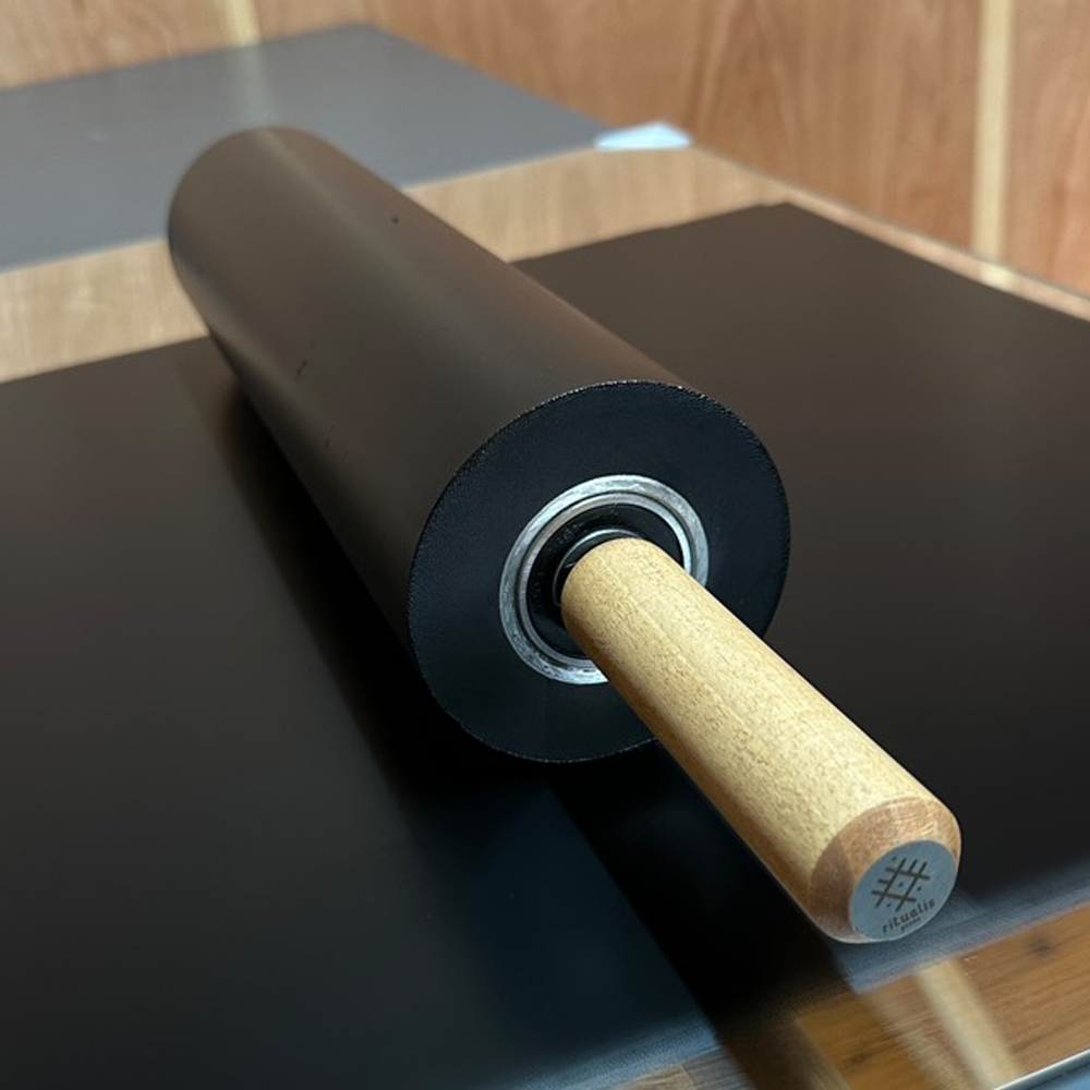 Using a Relief Printing Pin Roller for Block Printmaking – Ritualis Press