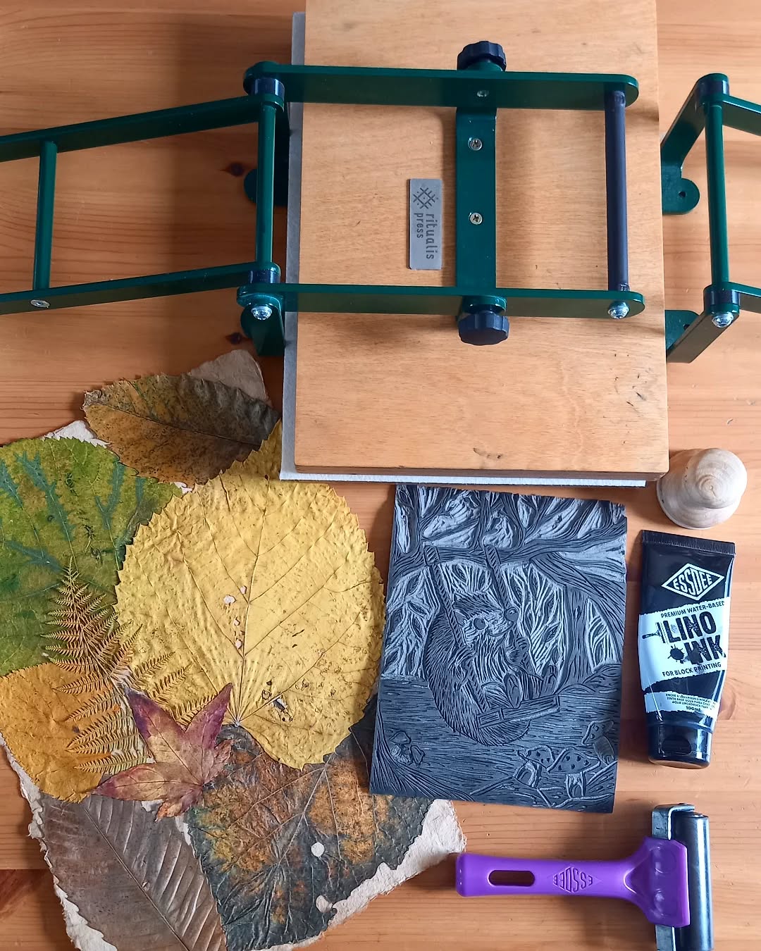 Linoldruck blumen – Ritualis Press